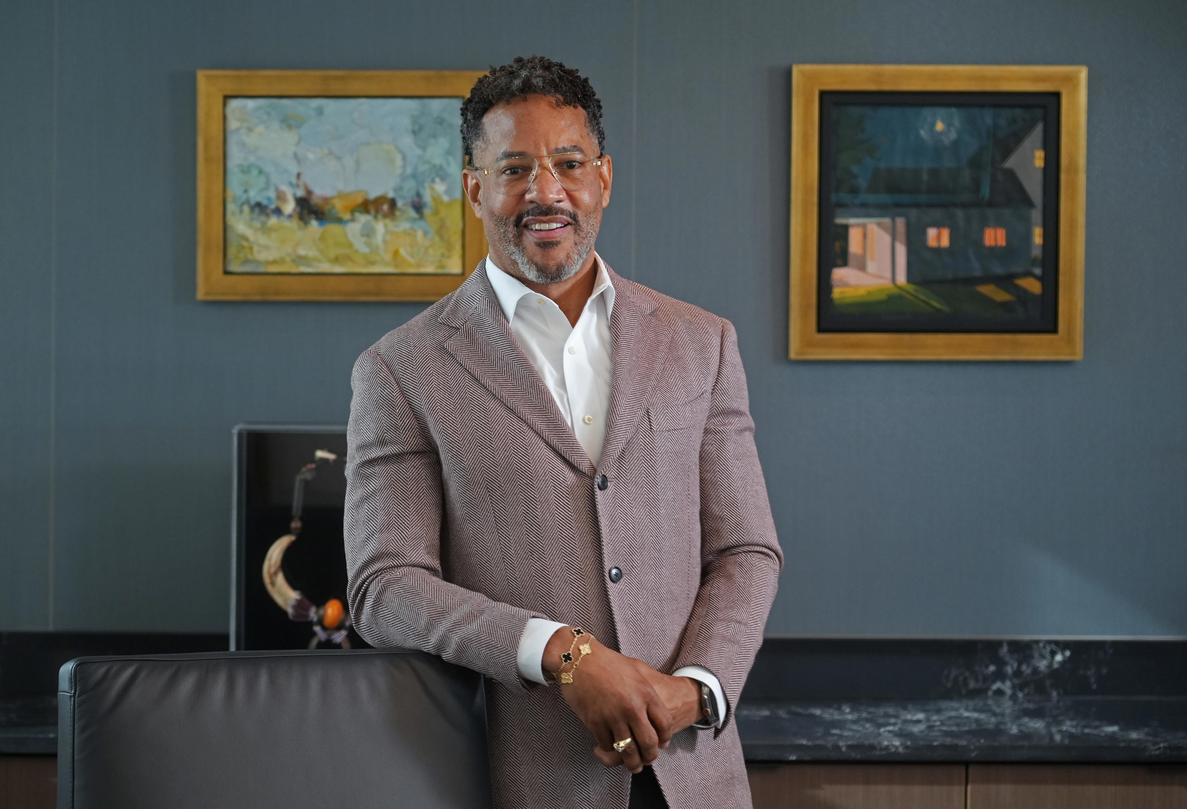 Frenzy over CMHA's Charles Hillman's $858K salary missed fact that he ...