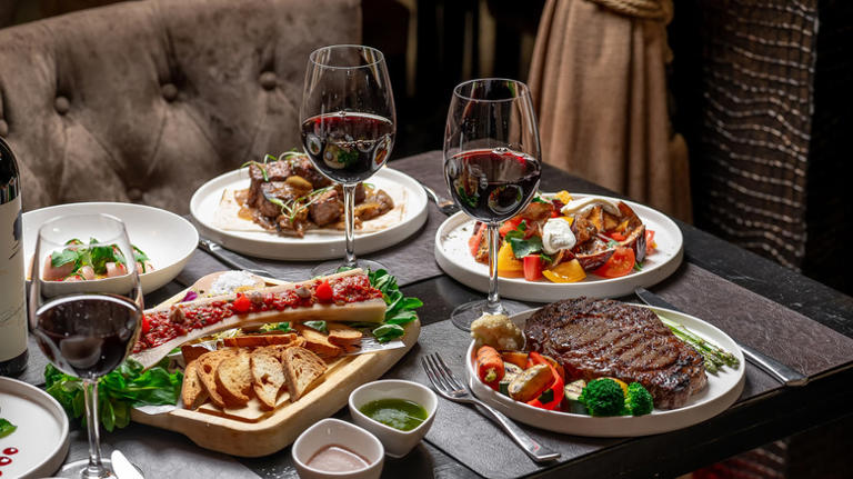 The top 5 etiquette mistakes you'll want to avoid at a fancy steakhouse