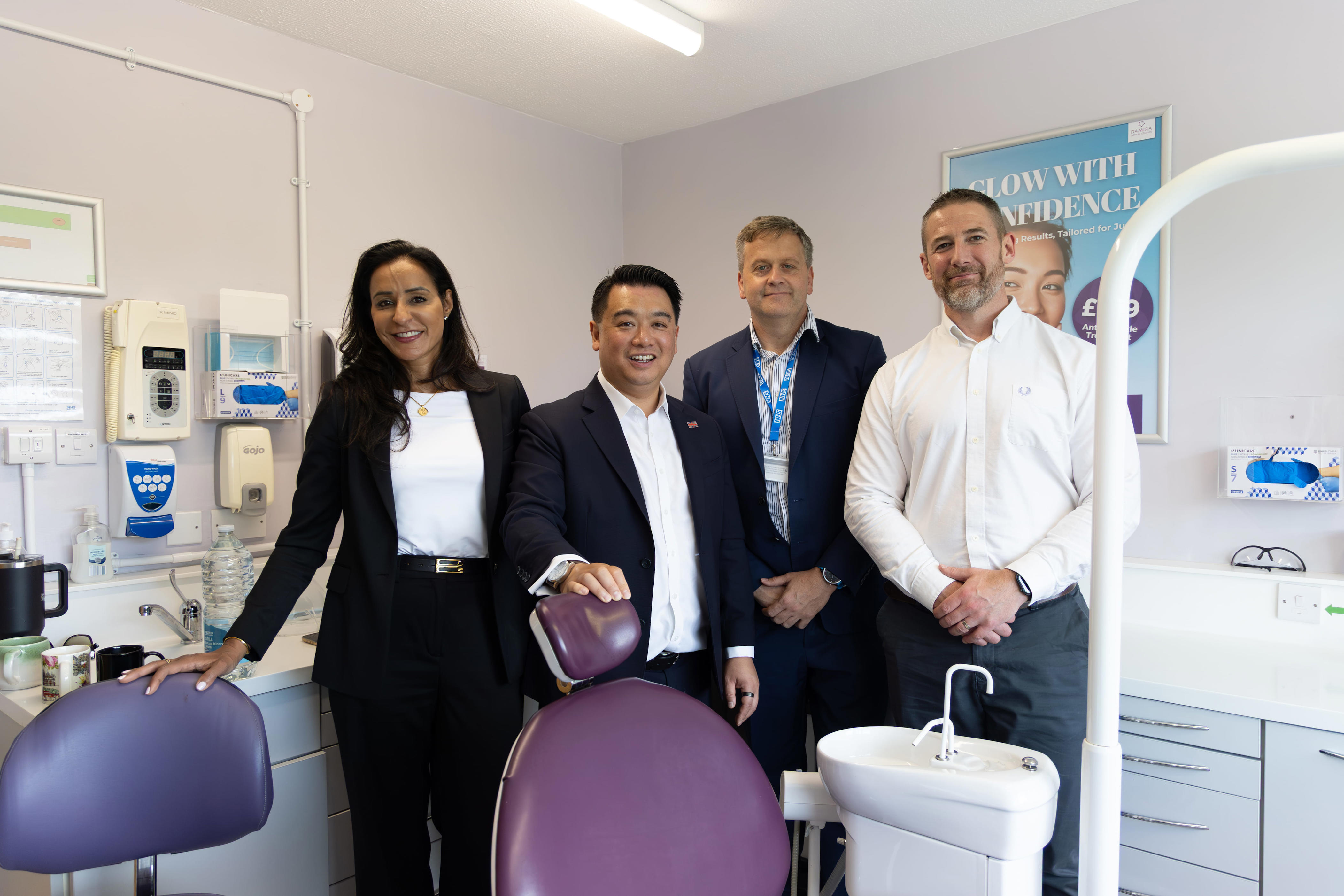 MP Alan Mak visits Damira Dental Practice and welcomes increasing NHS ...