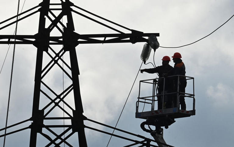 Russia strikes Ukraine's Konotop, leaving city without water or power