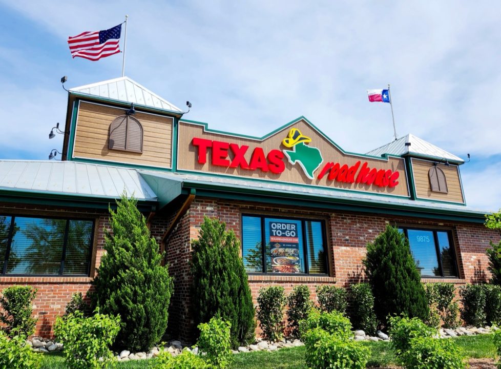 5 steakhouse chains with the best steak-and-shrimp dinners