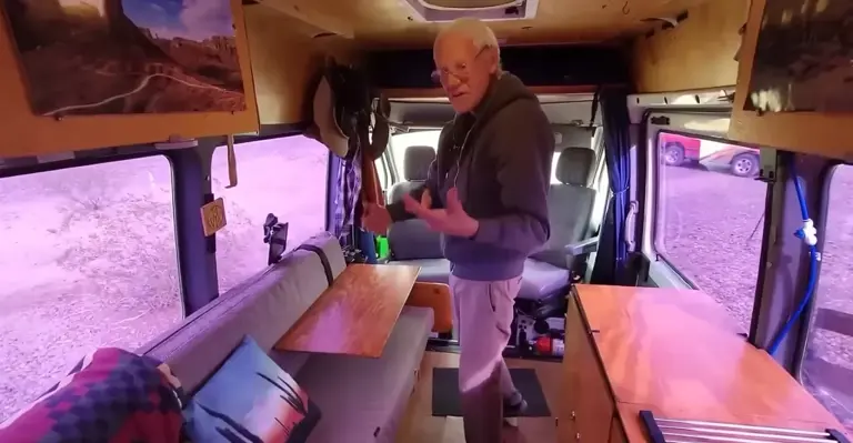Talented elderly US man lives in his 2003 Mercedes-Benz Sprinter T1N ...