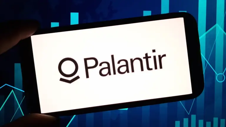 How is Palantir AI turning Ukraine’s drone strikes into a learning war ...