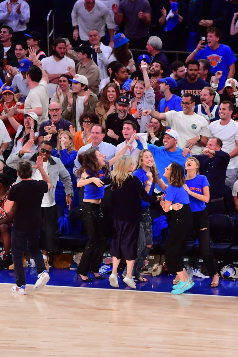 Celebrity row lost its collective mind over the Knicks’ historic Game 4 ...