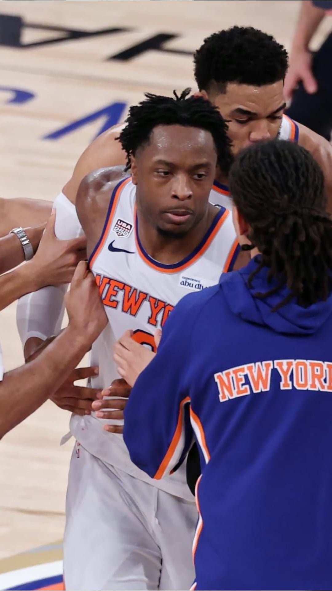 Knicks make finals history with 29-point comeback to beat Spurs