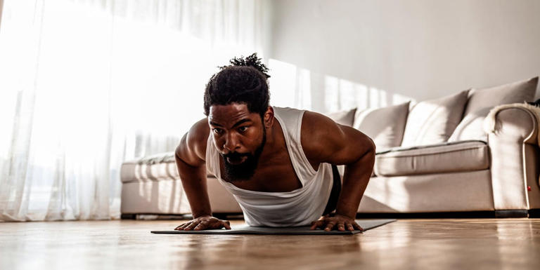 This 6-move workout is perfect for busy men on the move – no kit needed ...