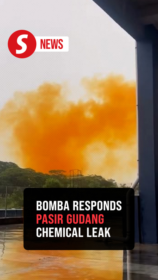 Chemical leak sends orange cloud over Pasir Gudang