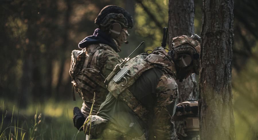 Hear them coming: New tactical headset gives troops an early warning ...