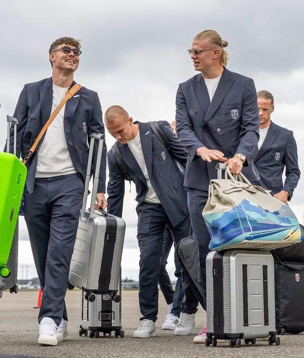 Coupe du Monde 2026 : comment le sac Hermès est devenu l’it-bag des Bleus