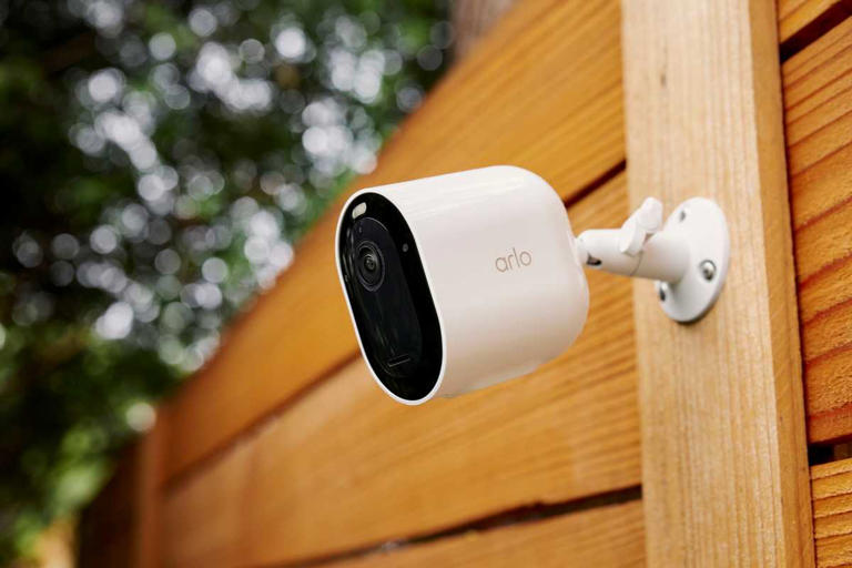 Arlo Pro 6 im Test: Starke Überwachungskamera mit teurem Abo-Modell