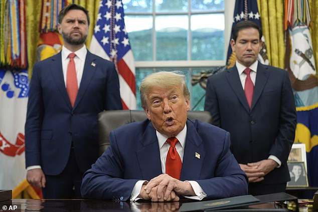 Report: Inside crisis meeting at the White House over Epstein files