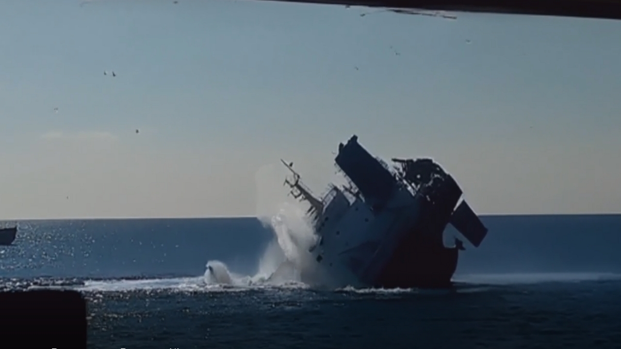 Cargo ship carrying alumina sinks off Sakhalin coast despite repair efforts