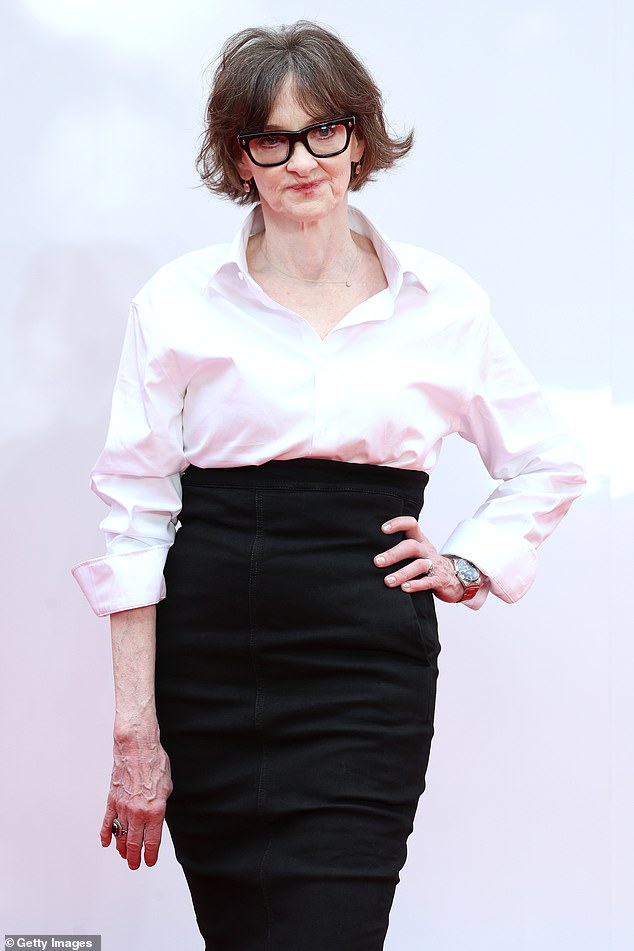 Joan Cusack opens up about her 'normal' life away from Hollywood