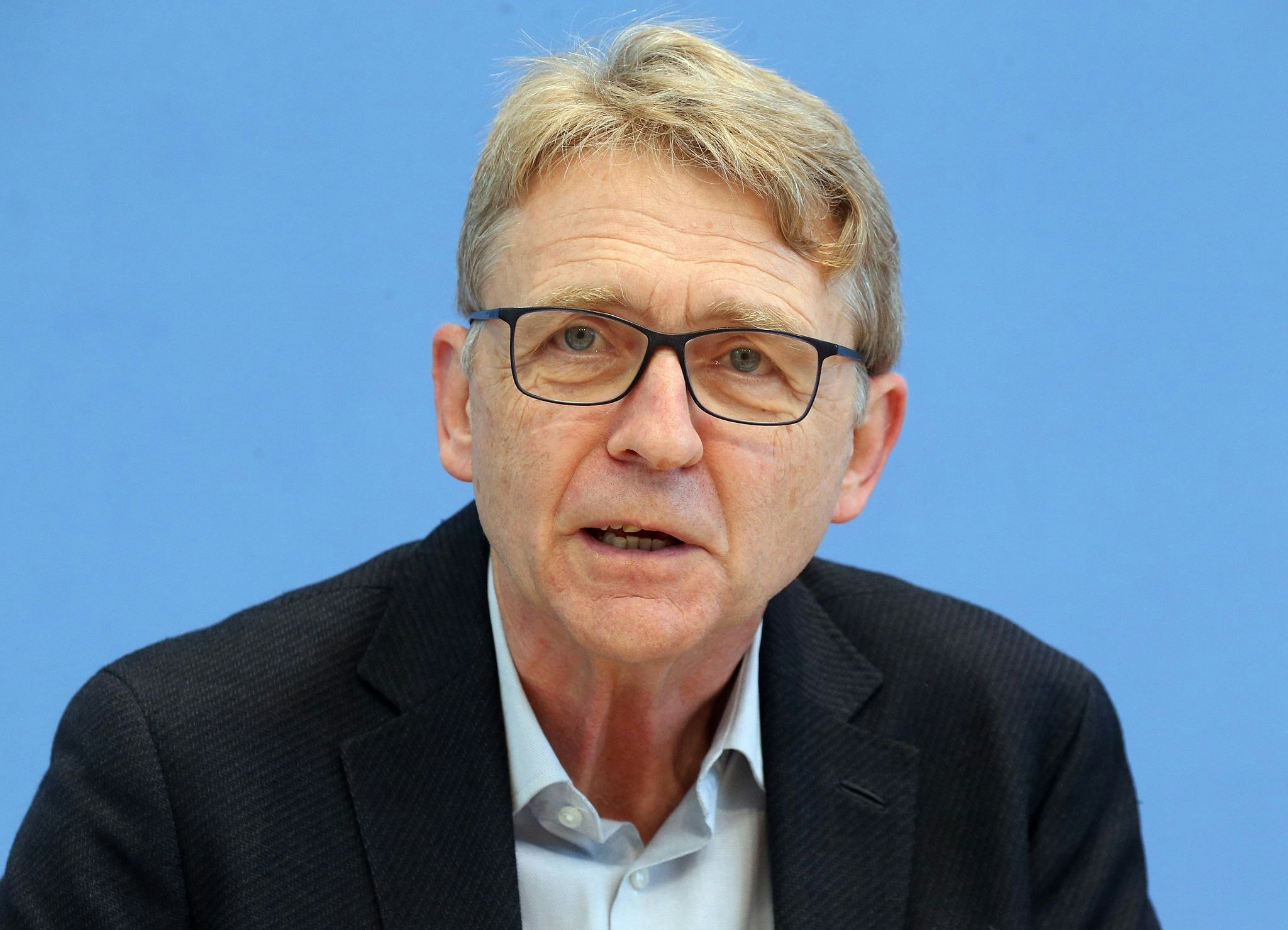 Ethikrat mit Paukenschlag: Gremium gegen pauschales Mindestalter für ...