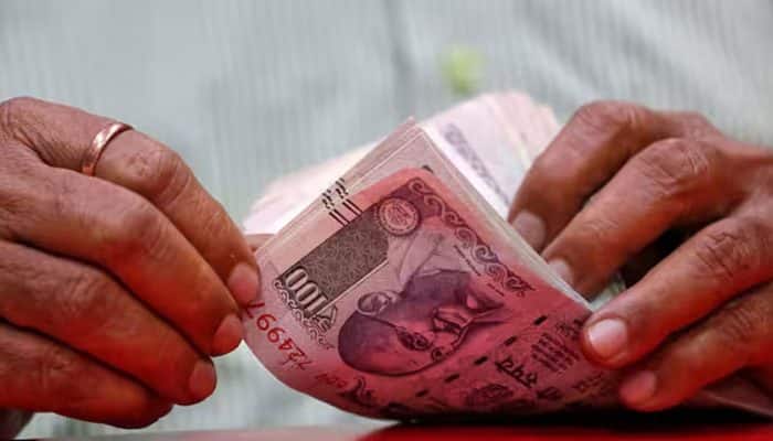Indian paper currency notes to be replaced with plastic currency notes ...