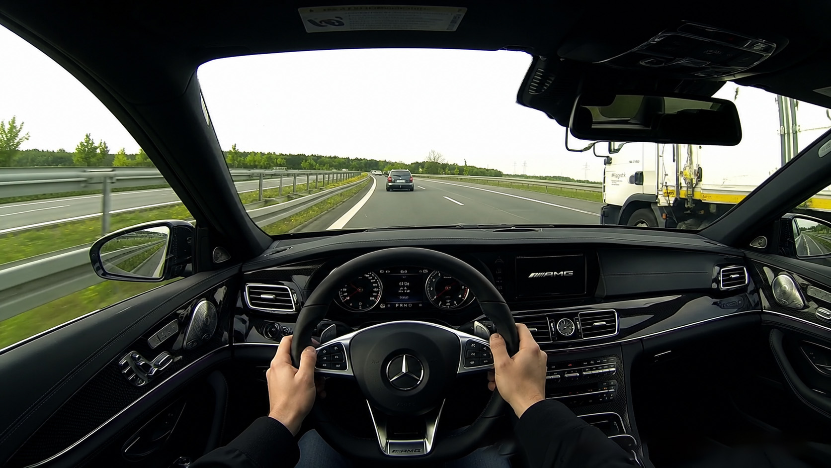What is it like driving the E63 S onboard?