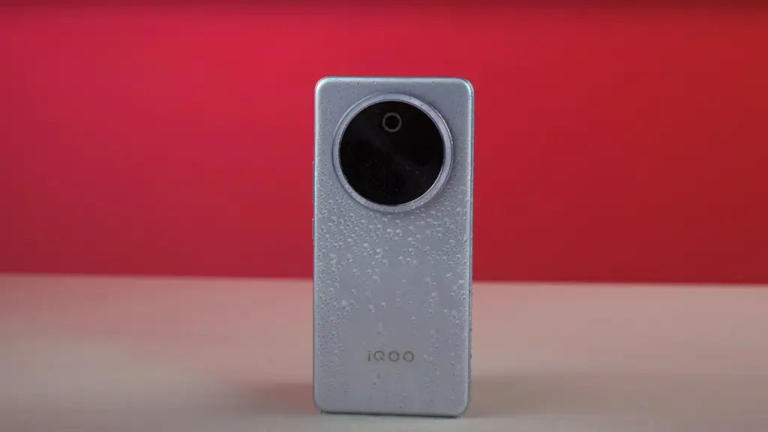 Best phones for college students in 2026