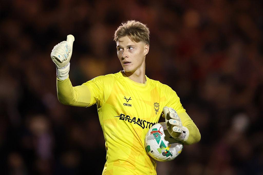 Cobblers sign new goalkeeper after Burge's departure