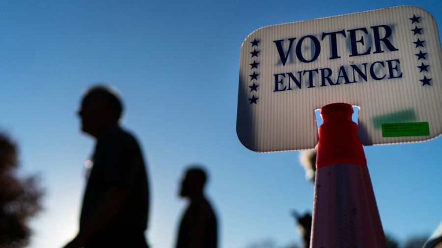 Democrats hold 10-point lead over GOP on congressional ballot: Poll