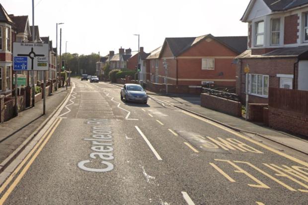 Man arrested after drugs and cash seized following bike chase