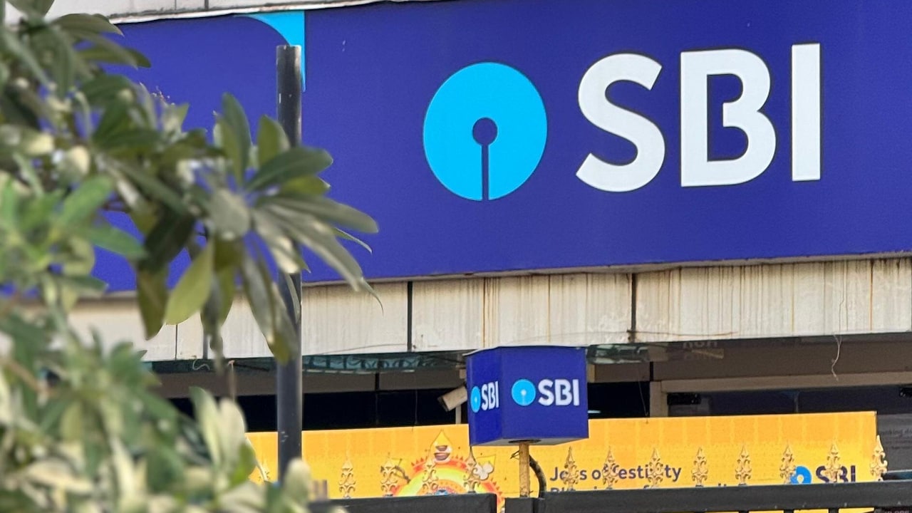 SBI leads PSU bank hiring surge as eight lenders add 13,223 employees ...
