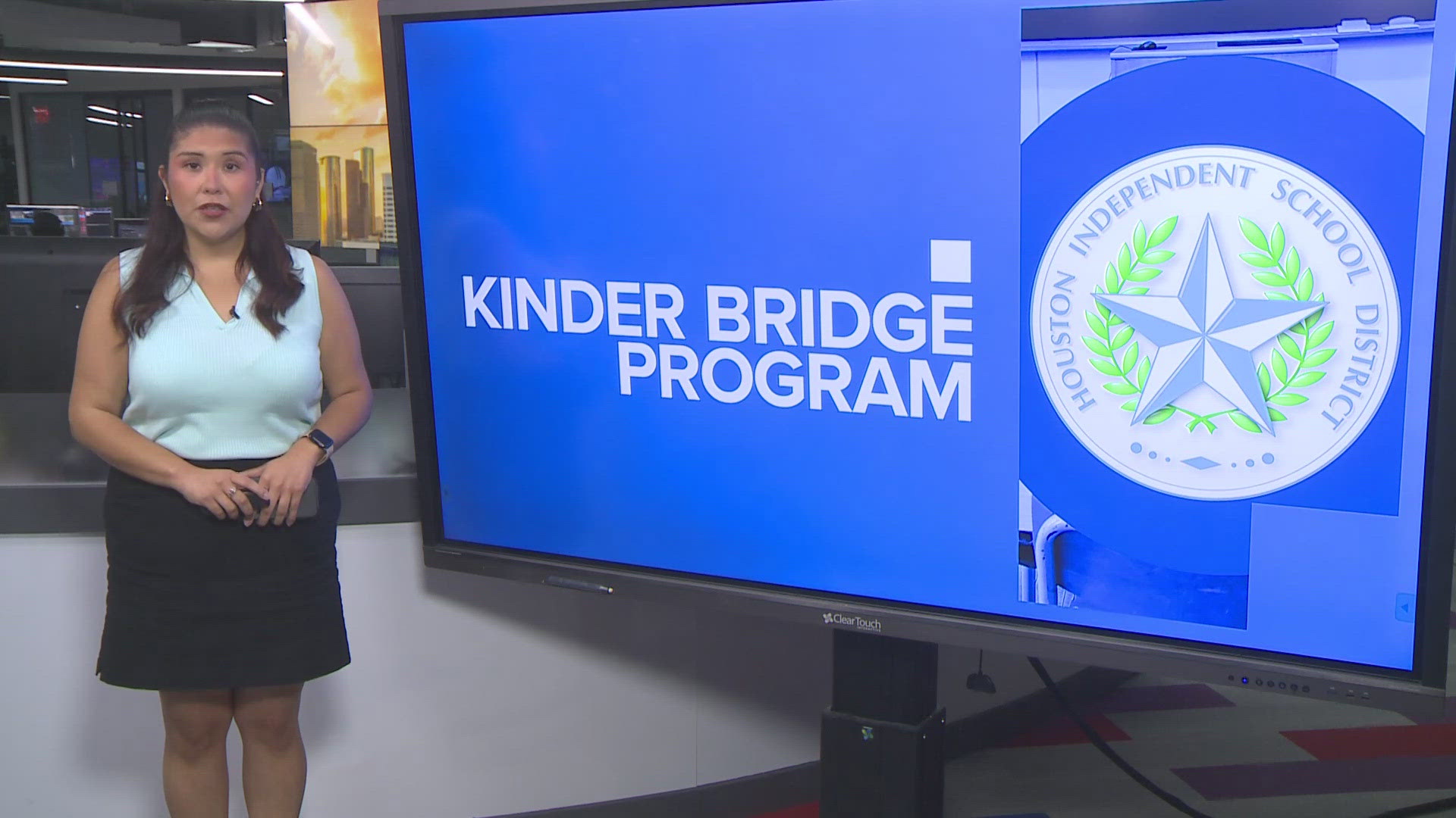 What is Houston ISD's Kinder Bridge program?