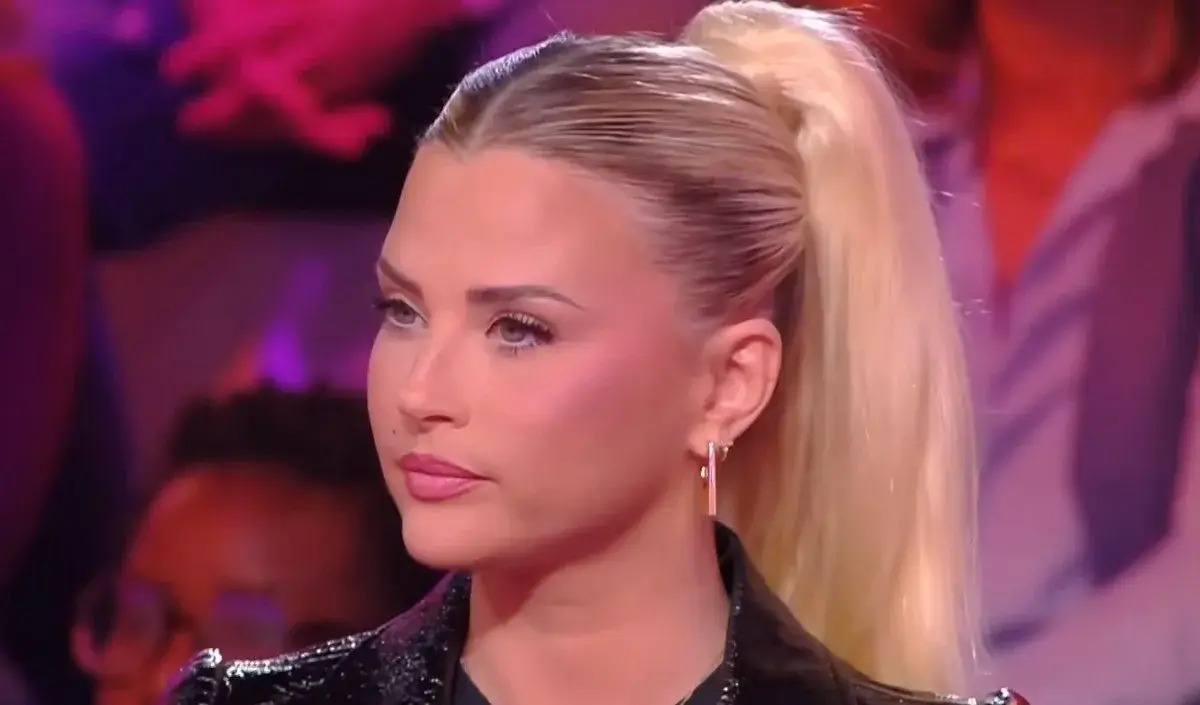« Les vieux briscards du showbiz » : le coup de gueule de Kelly ...