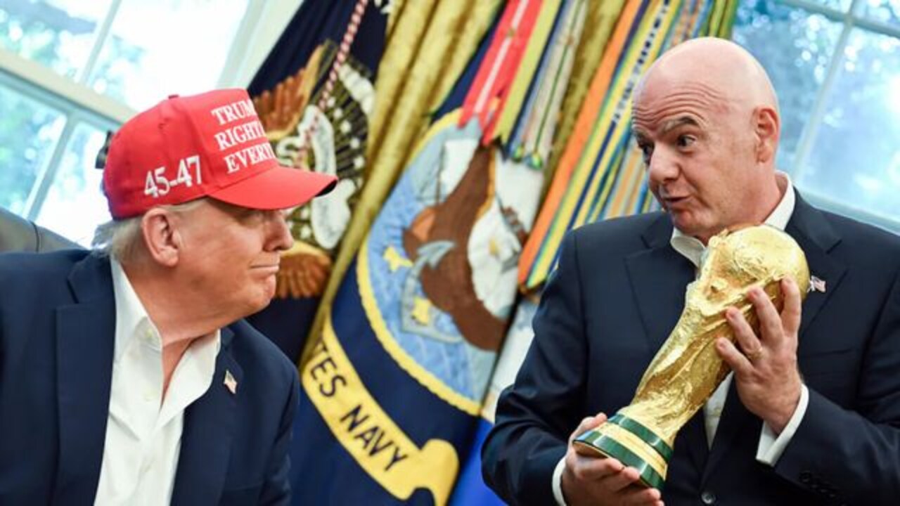 FIFA drohen leere Ränge bei der Fußball-WM, da 180.000 Tickets auf dem ...