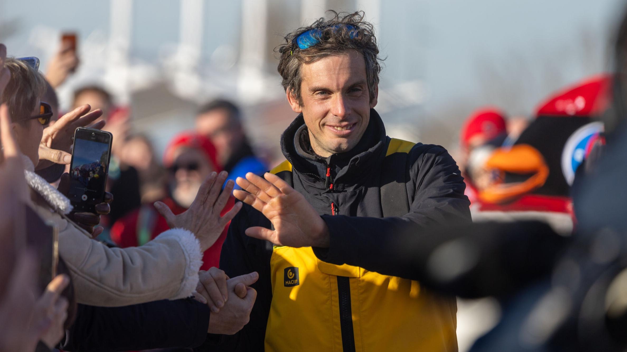 Charlie Dalin, vainqueur du Vendée Globe 2025, nous a quittés à 42 ans ...