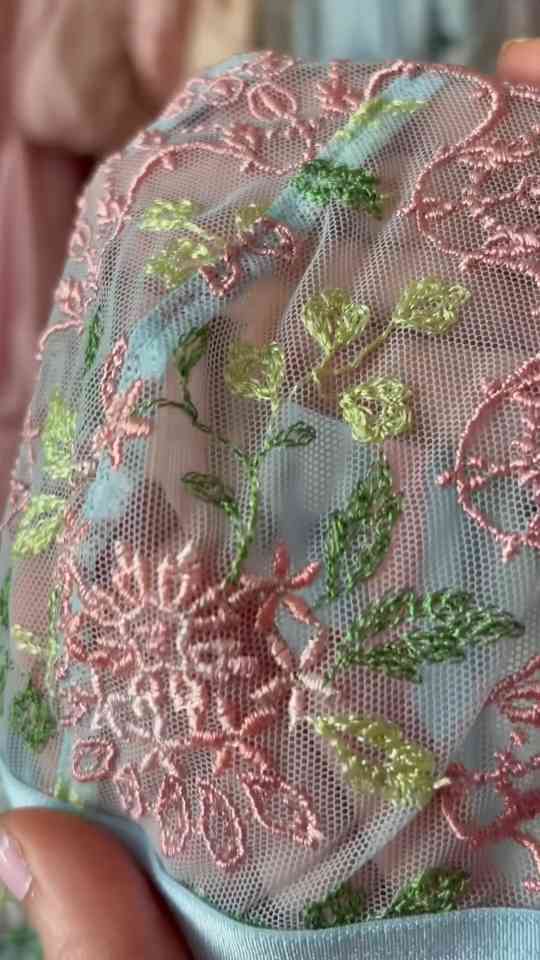 Soft vintage outfit with a feminine coquette feel