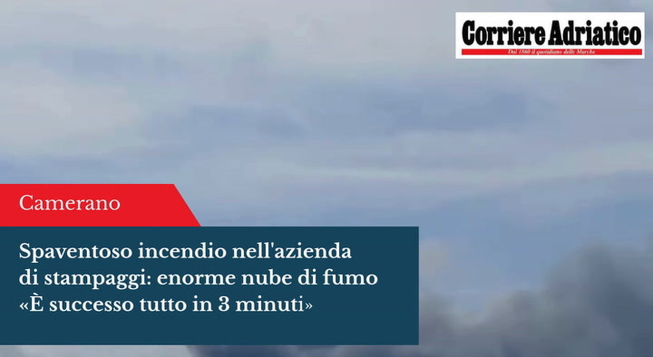 Fuoco e fumo nell'azienda di stampaggi: «È successo tutto in 3 minuti»