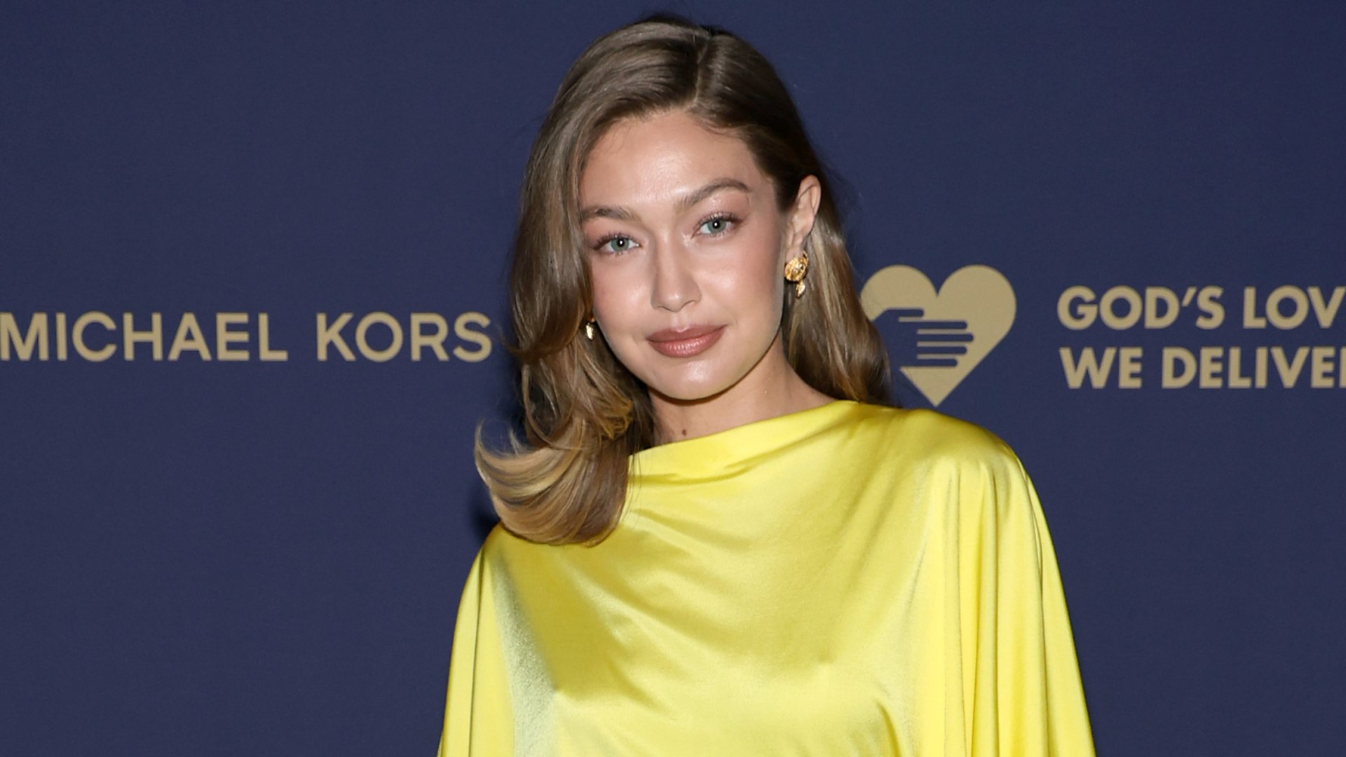 Gigi Hadid's busy mom uniform includes this secretly polished staple