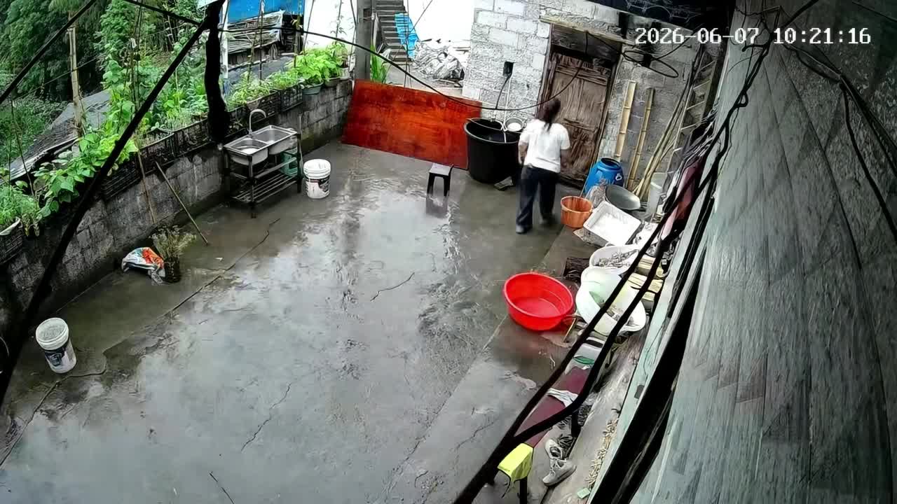 Woman's outdoor toilet collapses seconds after she shuts door