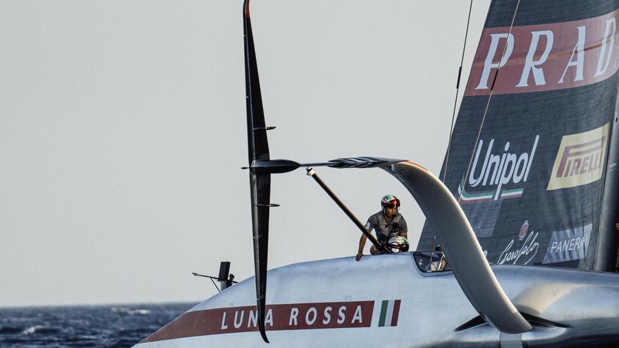 America's Cup, a Cagliari prima uscita in acqua per l'AC 75 di Luna Rossa