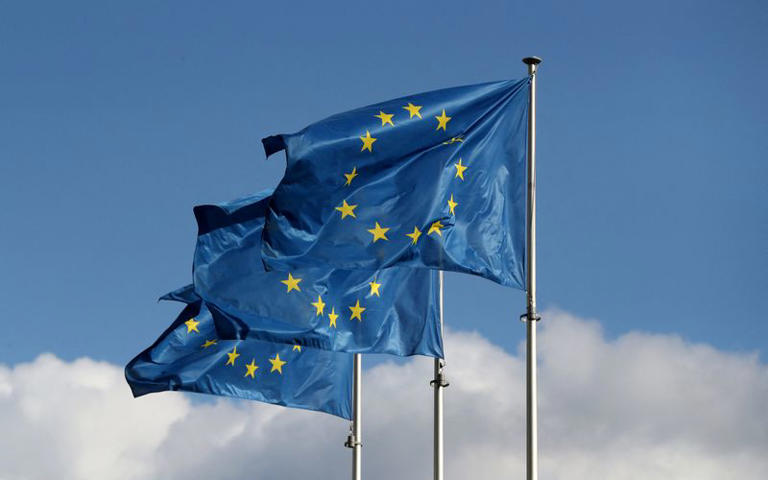EU agrees stronger price controls for new carbon market