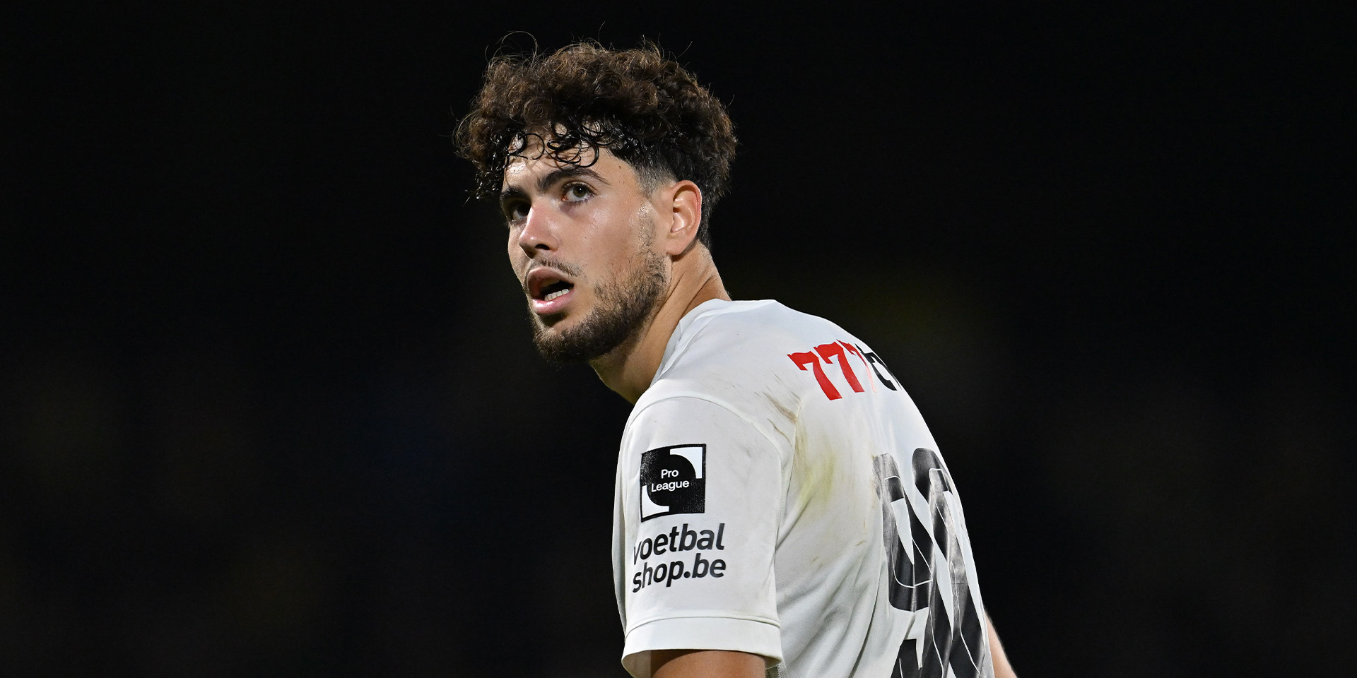Rigaux wil verder winkelen in België: Feyenoord bereidt bod op spits voor