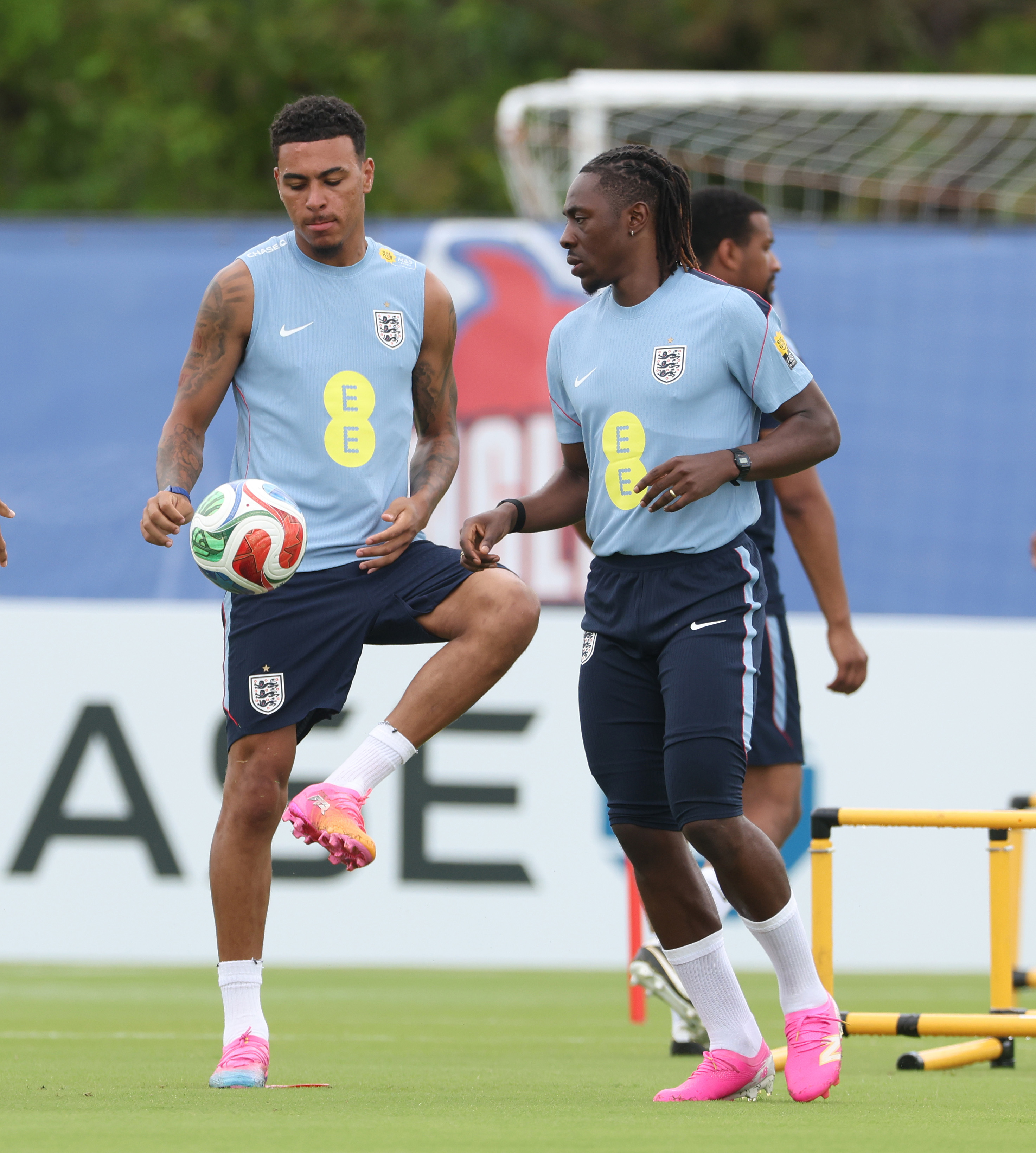 Transfer news live: Arsenal eye dream target; huge Chelsea deal agreed
