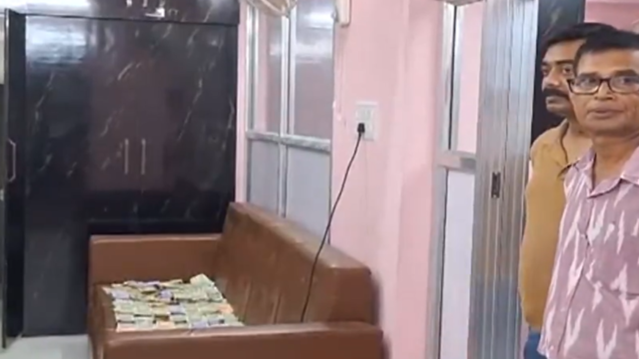 Cash stack at West Bengal school: Police recover Rs 1.77 crore from ...
