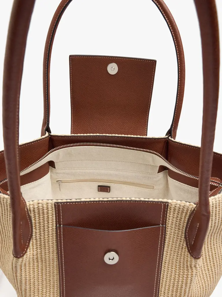 El bolso más práctico de Parfois para el verano no es un capazo y sirve ...