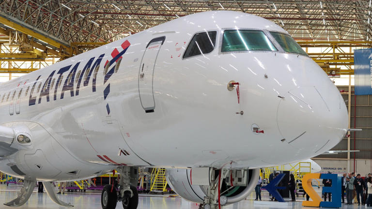 Unlock new markets: LATAM Airlines shows off 1st Embraer E195-E2 ahead ...