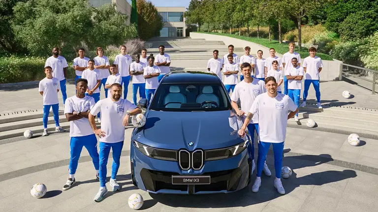Carro do Endrick: conheça o sedã elétrico de luxo da promessa da Seleção