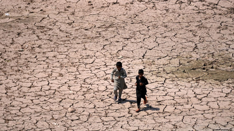 Godzilla El Nino to eat up Gujarat, Goa's monsoon rain, worsen water crisis