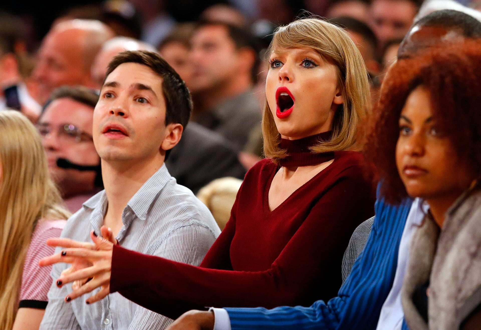 Taylor Swift leaves fans swooning as Ernie Johnson’s gesture earns ...