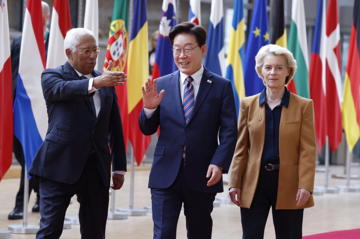 South Korea’s Lee, EU leaders reject North Korea nuclear status