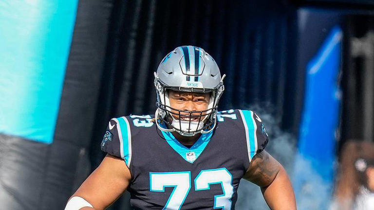 Former Buccaneers starter signs with Philadelphia Eagles
