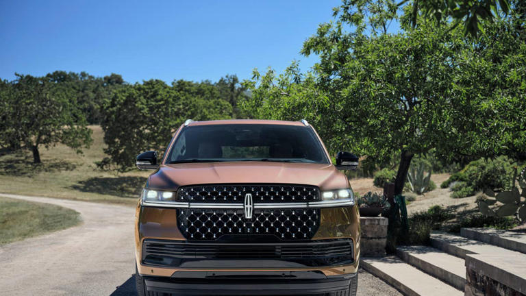 2025 Lincoln Navigator