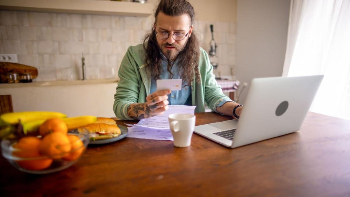 12 signs you're doing better financially than the average American in 2026