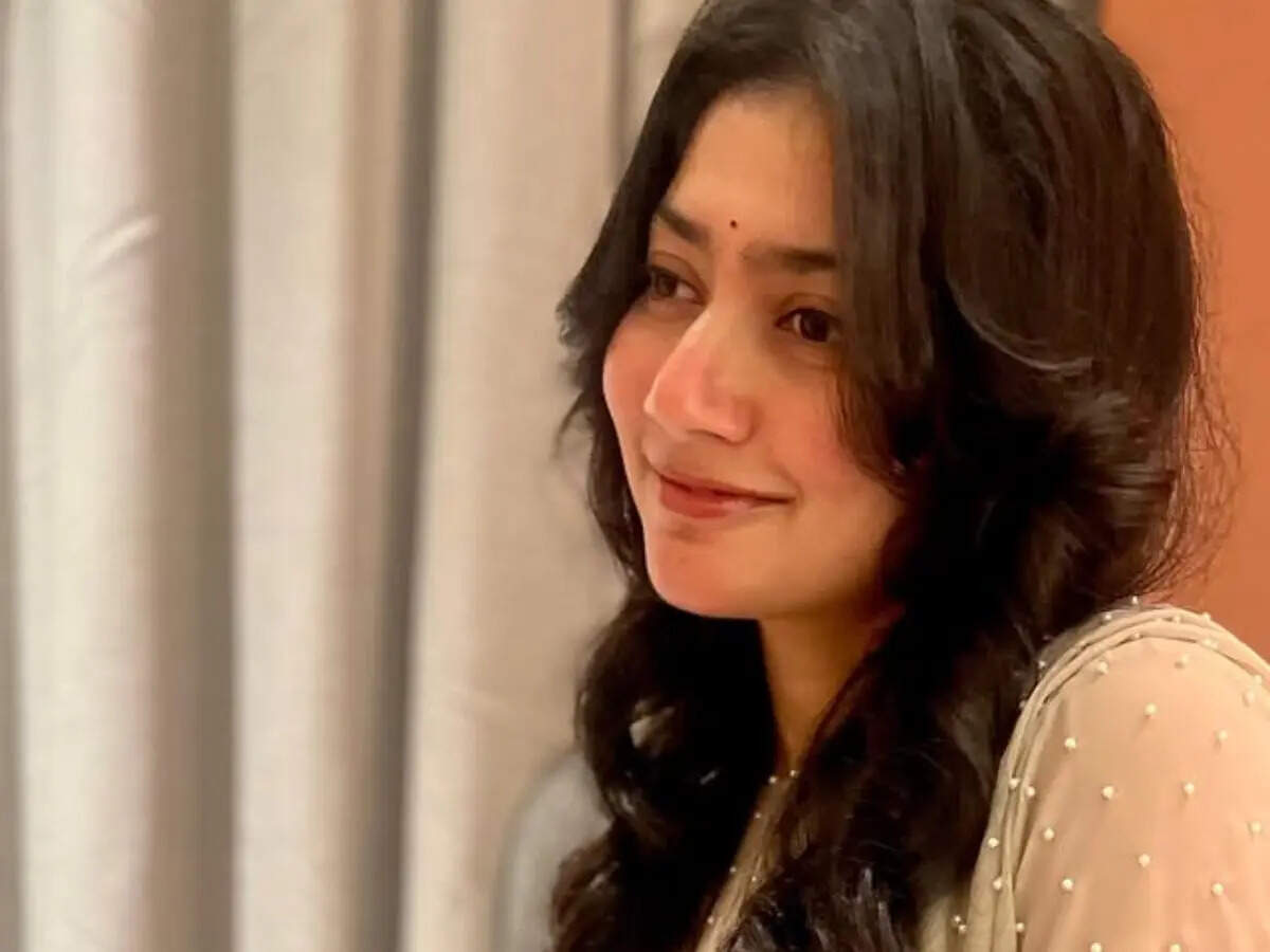 Sai Pallavi likely to join Dhanush’s next as cop in Rajkumar Periasamy ...