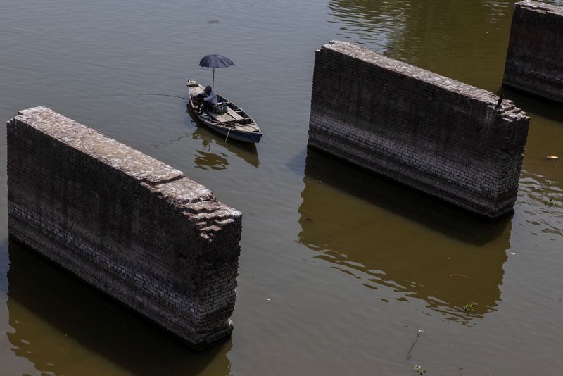 El Nino conditions are present, US forecaster says