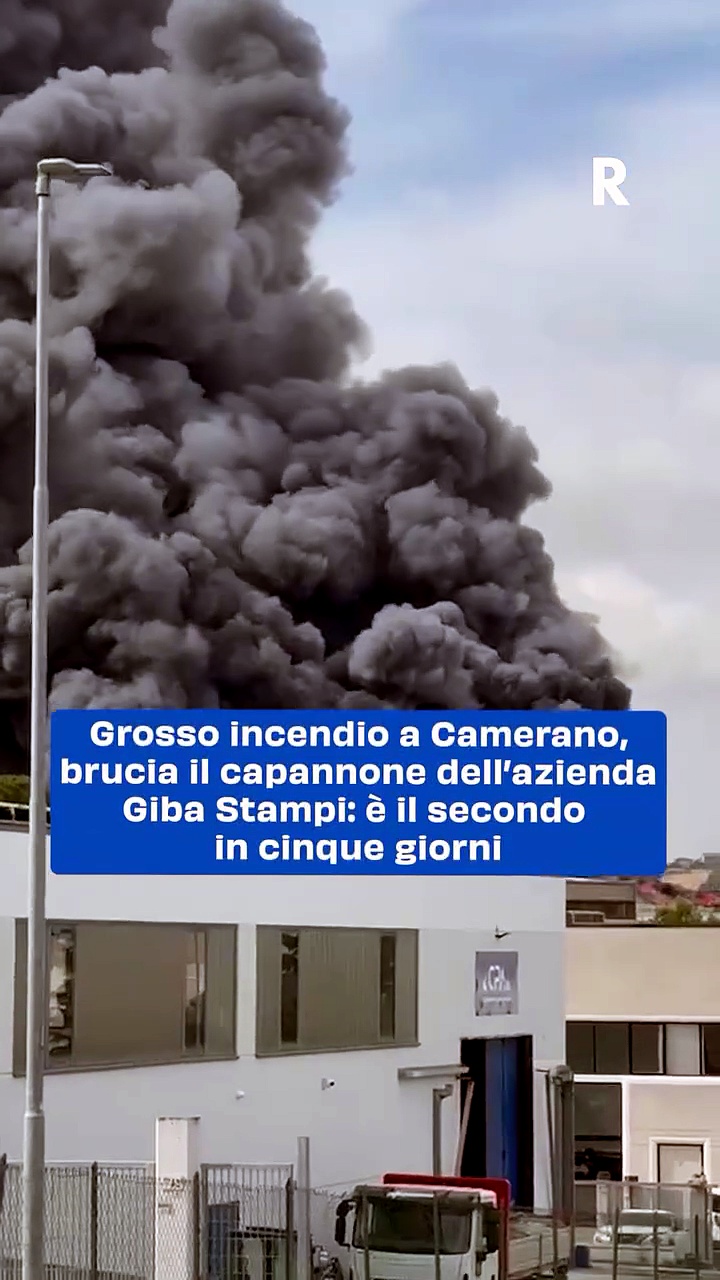 Maxi incendio alla Giba Stampi di Camerano: fumo nero e fiamme alte ...